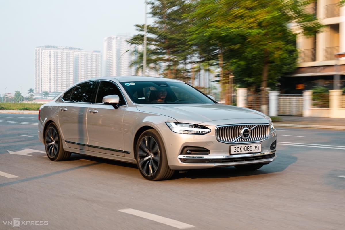 Volvo S90 Ultimate 2023 - Giá xe Volvo S90